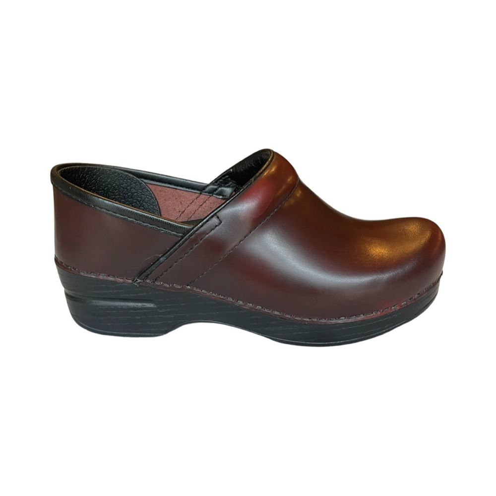 Dansko Professional Cordovan Cabrio Clog Size 36 - Gem